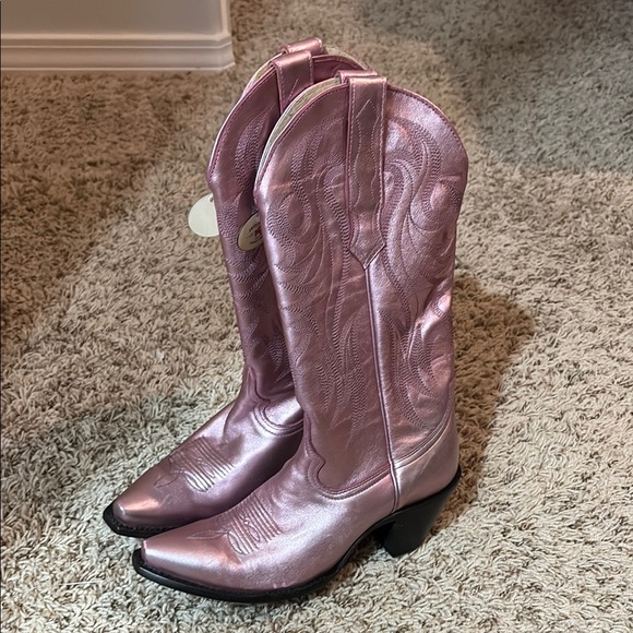 Idyllwind | Shoes | Idyllwind Pink Ankle Boots | Poshmark